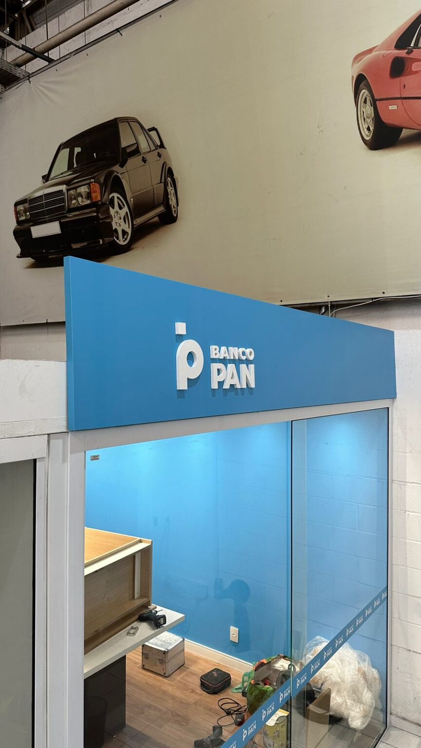 Logo em MDF pintado